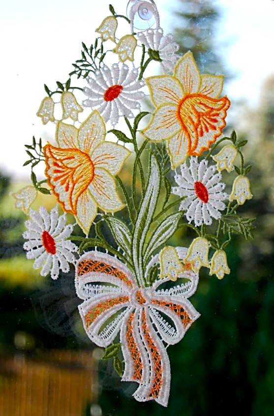 Fensterbild Frühling Plauener Spitze Osterglocken Fensterdekoration ...